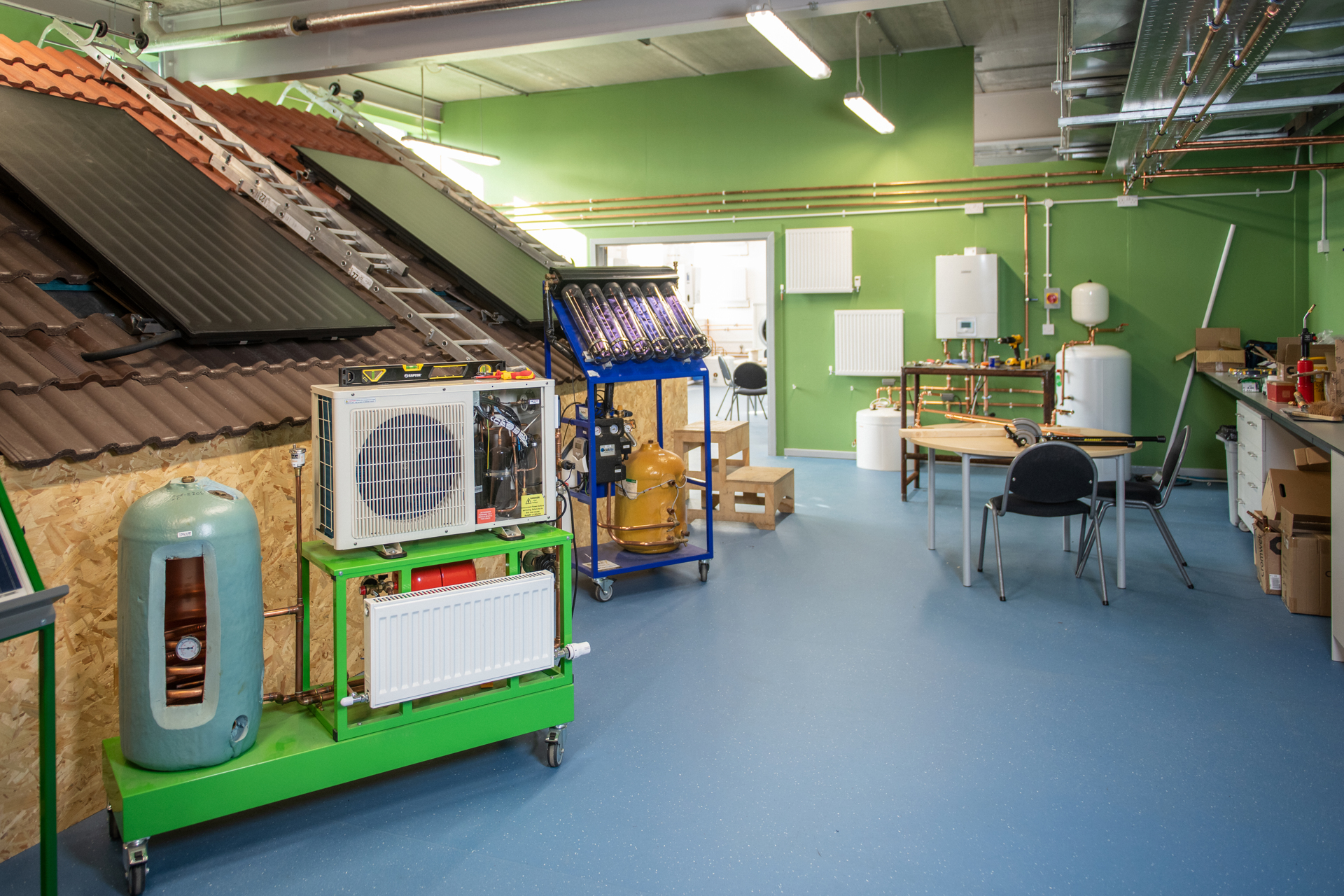 Edinburgh College launches Renewables and Energy Efficiency Training ...